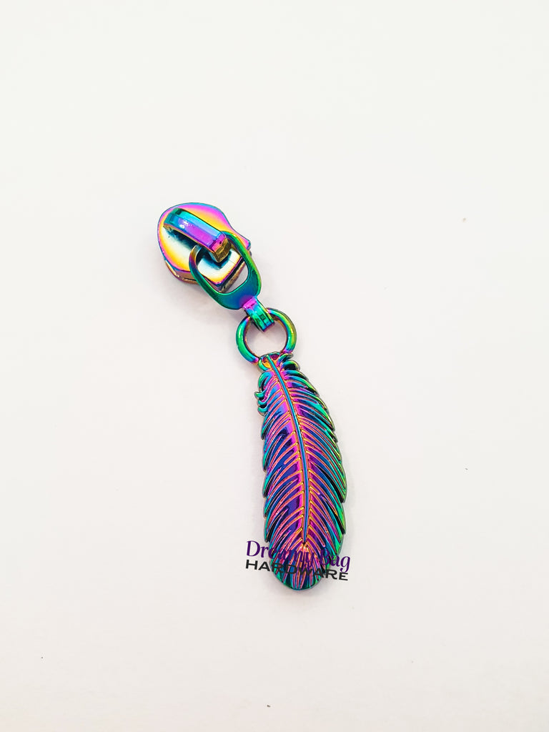 #5 Zipper Pull Feather – Dreamy Bag Hardware